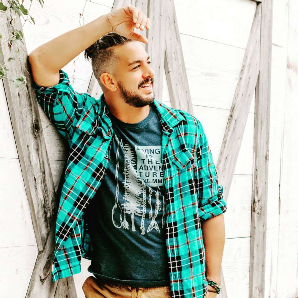 Meet Glenn Douglas Packard - CanvasRebel Magazine