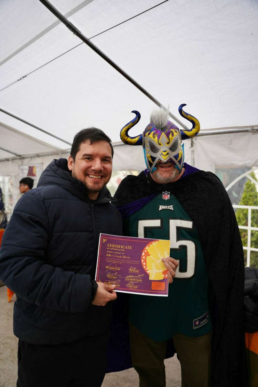 Meet Julio Cesar Rivas – CanvasRebel Magazine