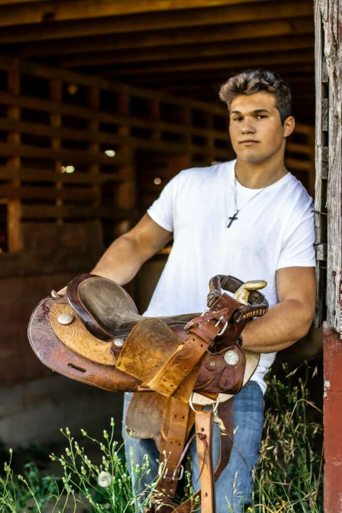 Meet Kelly Mason - CanvasRebel Magazine