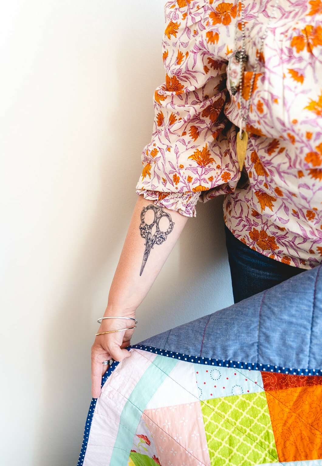 Meet Lisa Stuart - CanvasRebel Magazine