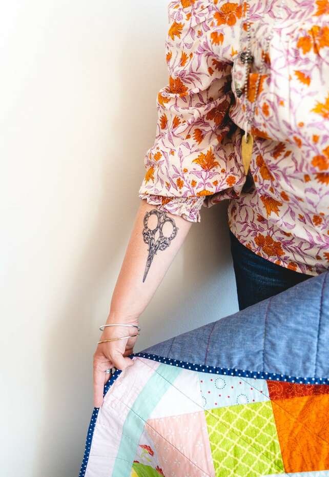 Meet Lisa Stuart - CanvasRebel Magazine