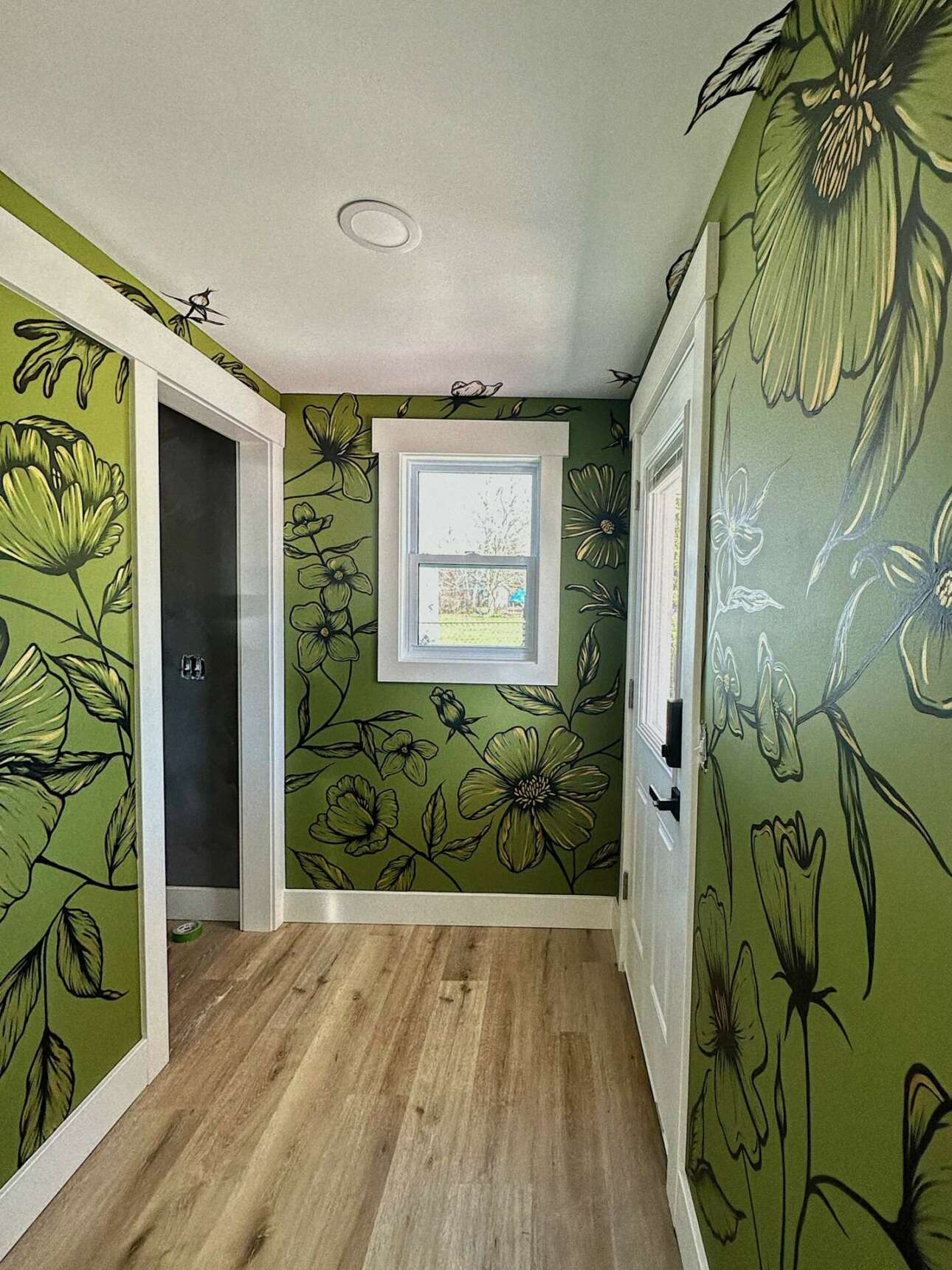 Meet Paige Rochefort – CanvasRebel Magazine