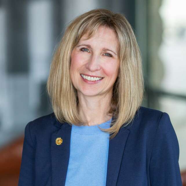 Meet Aileen Gabbey – CanvasRebel Magazine