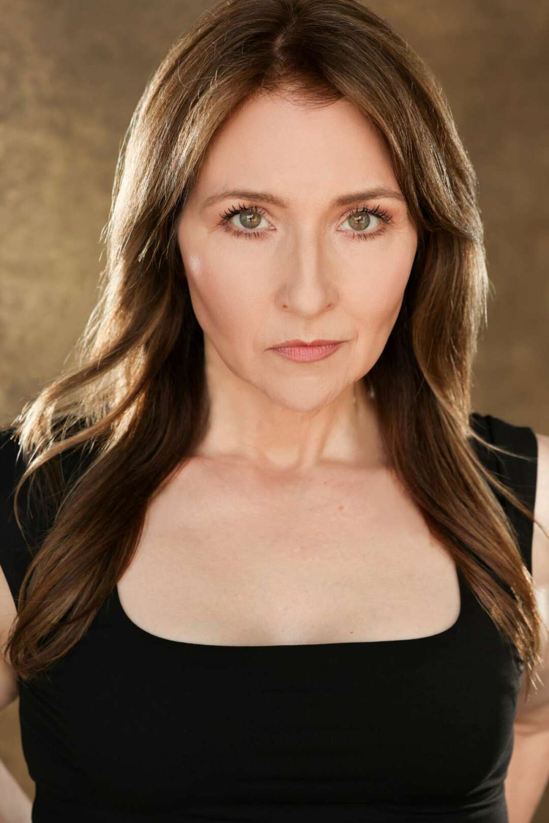 Meet Kara Rainer – CanvasRebel Magazine