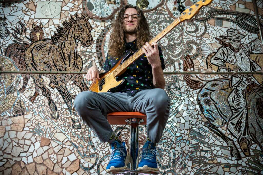 Meet Murphy Smith - CanvasRebel Magazine