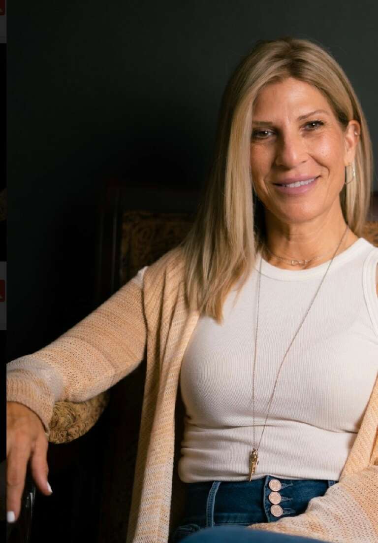 Meet Sharon Lee Villone – CanvasRebel Magazine