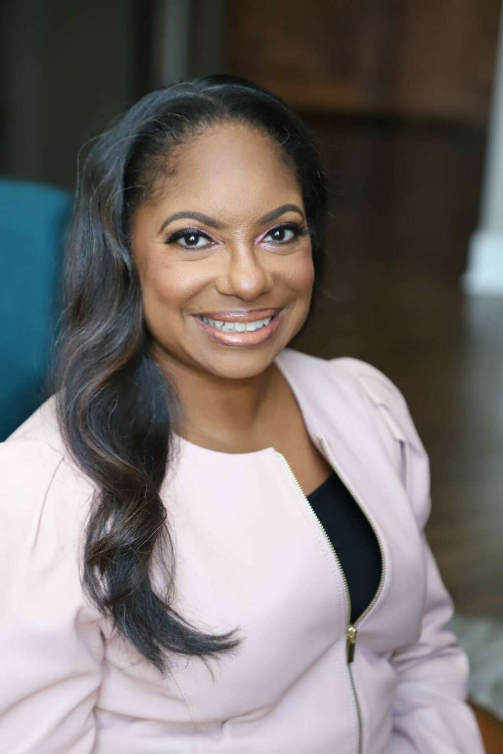 Meet Sheree Knowles - CanvasRebel Magazine