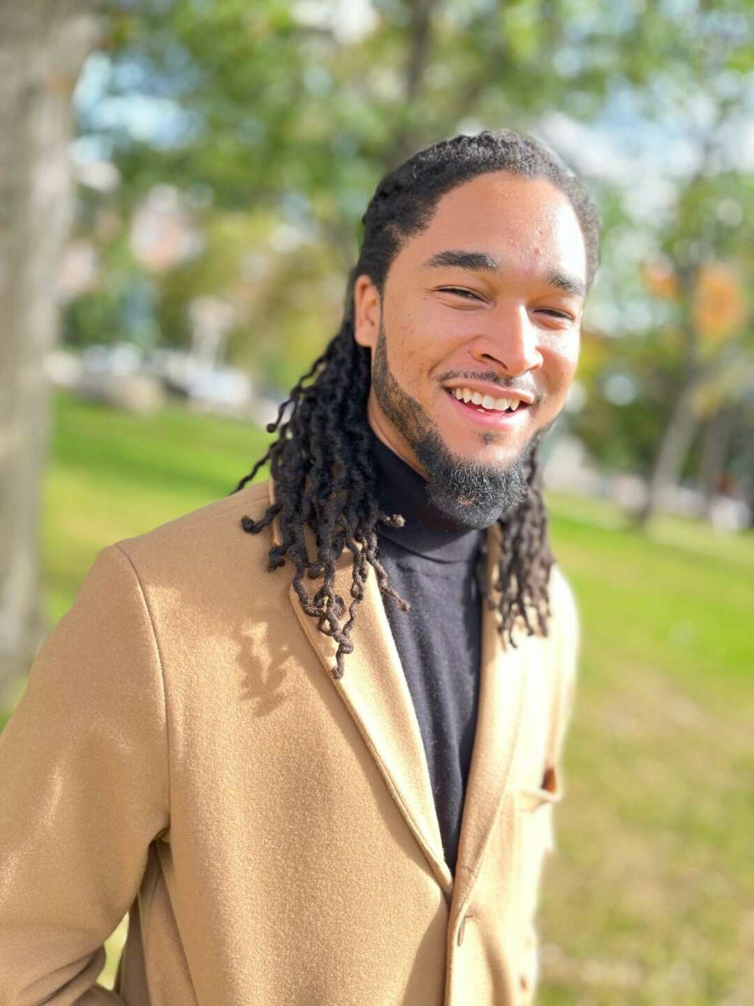 Meet Tevyn Grayson – CanvasRebel Magazine