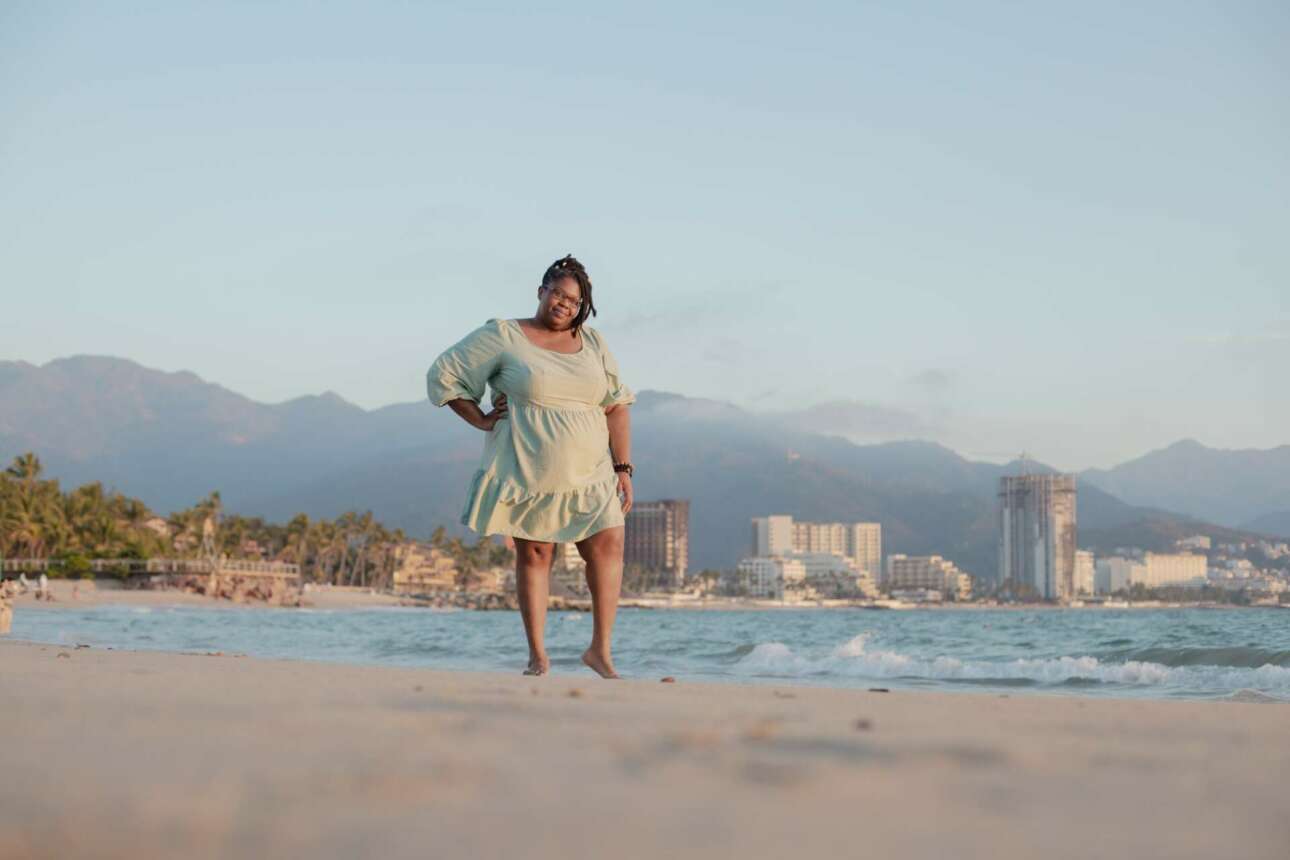 Meet Velisa Woods – CanvasRebel Magazine