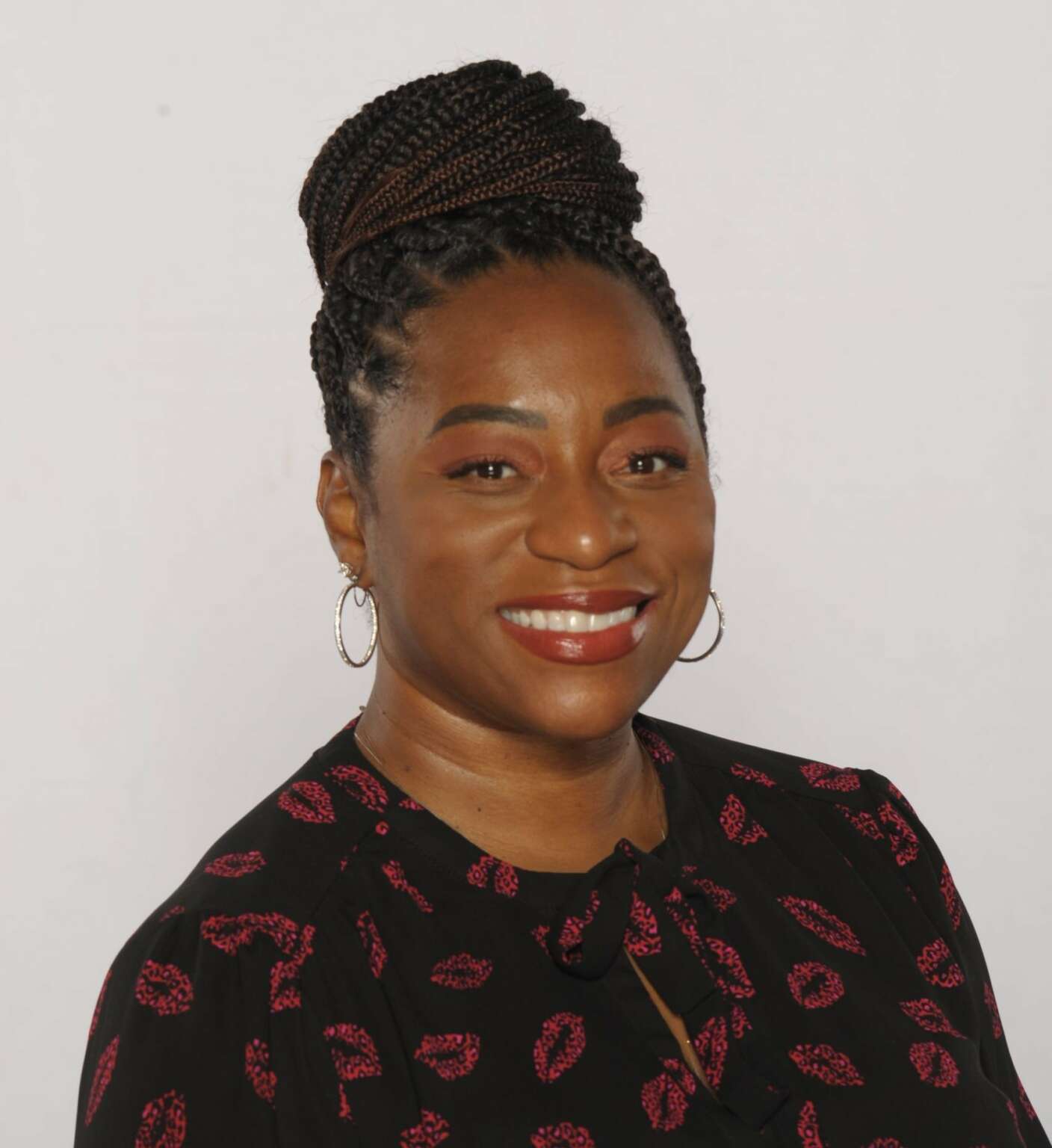 Meet Michelle Bennett – CanvasRebel Magazine