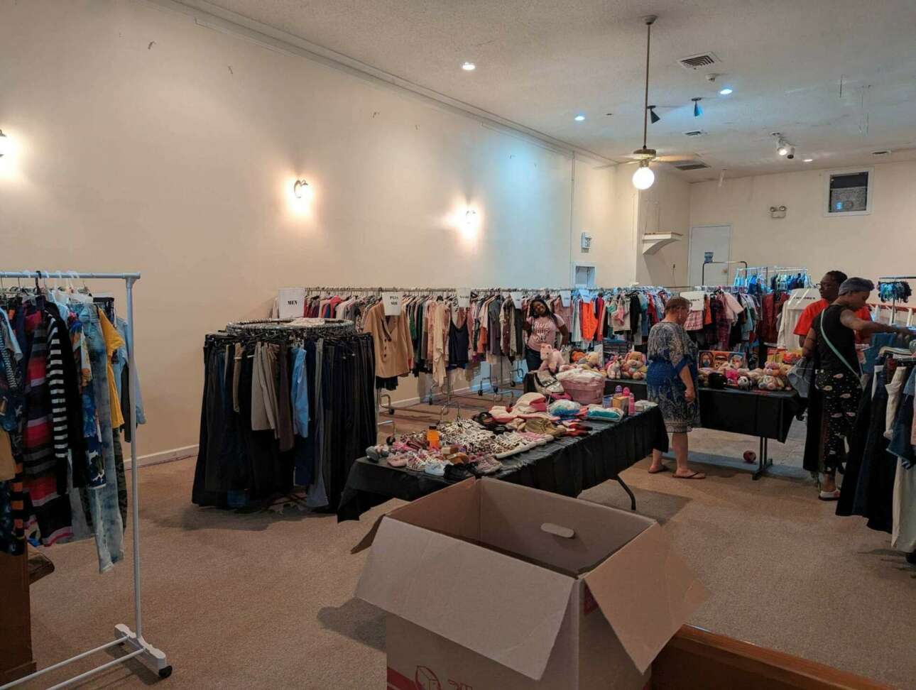 Meet Sade Smith - CanvasRebel Magazine