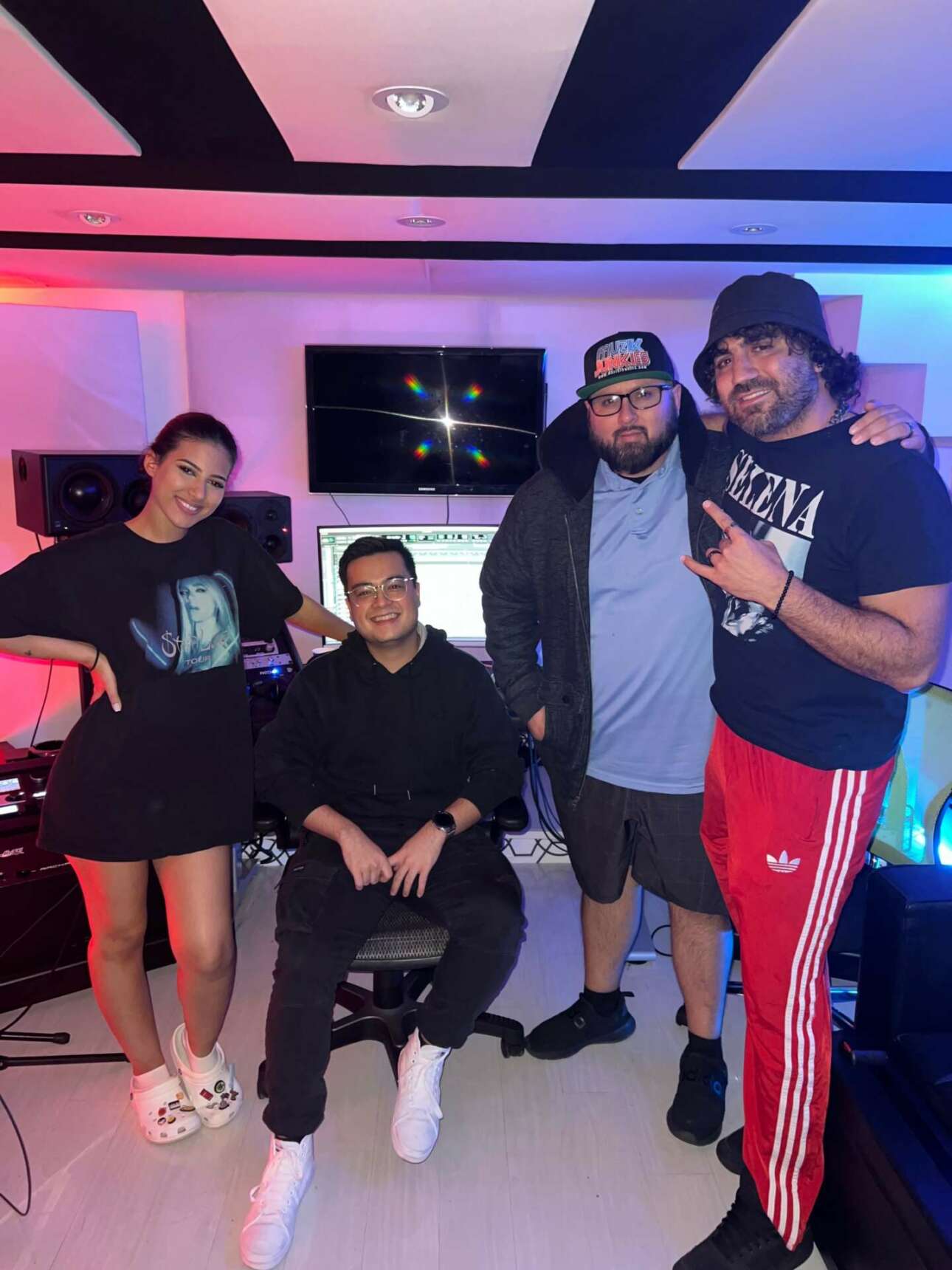 Meet Alejandro Suarez – CanvasRebel Magazine