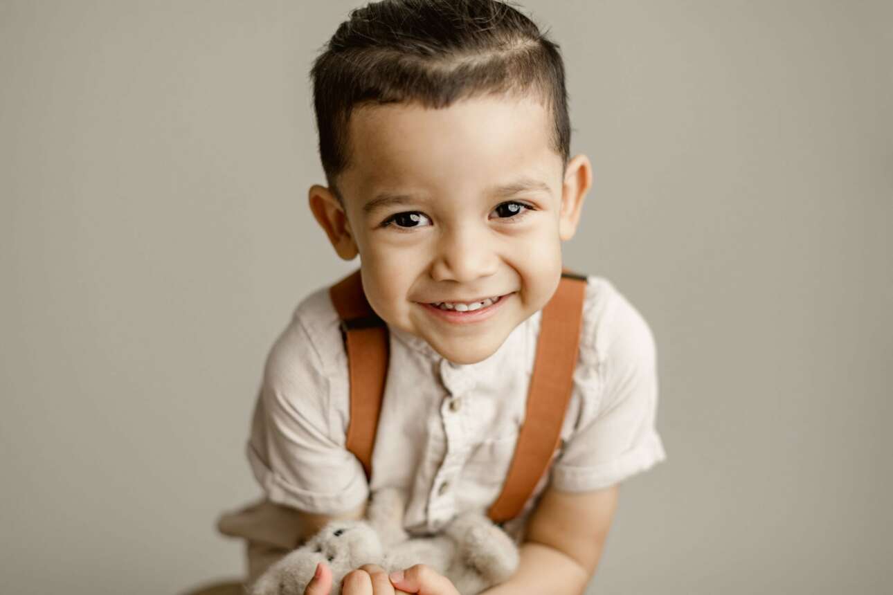 Meet Amanda Barrett – CanvasRebel Magazine