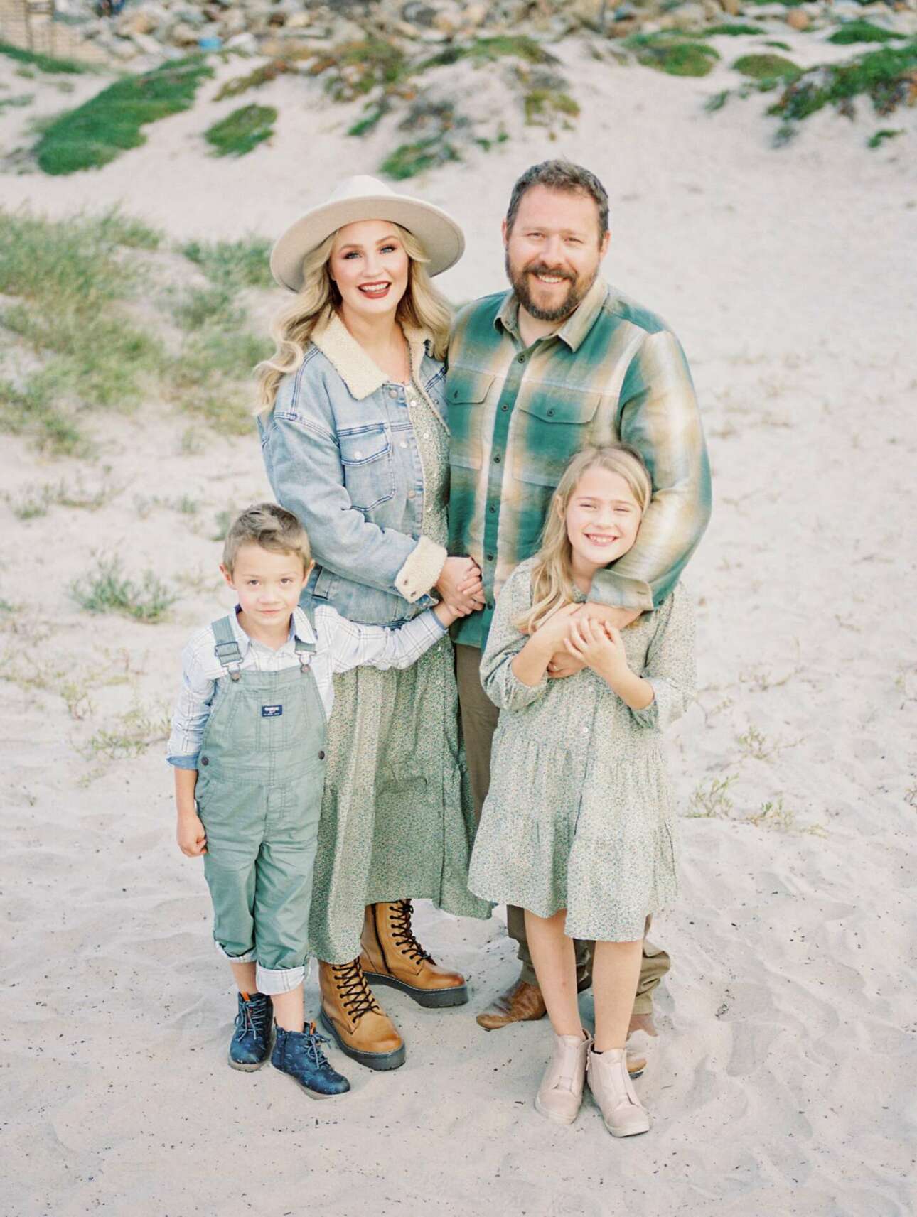 Meet Amanda Thorne - CanvasRebel Magazine