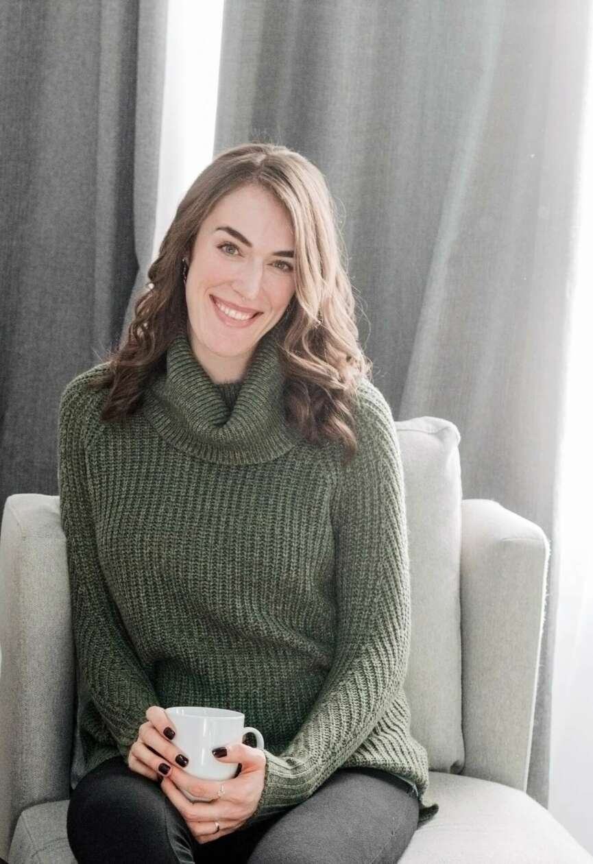 Meet Ariel Willow - CanvasRebel Magazine