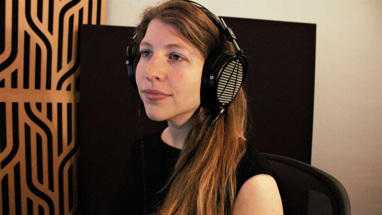 Meet Elaine Rasnake – CanvasRebel Magazine