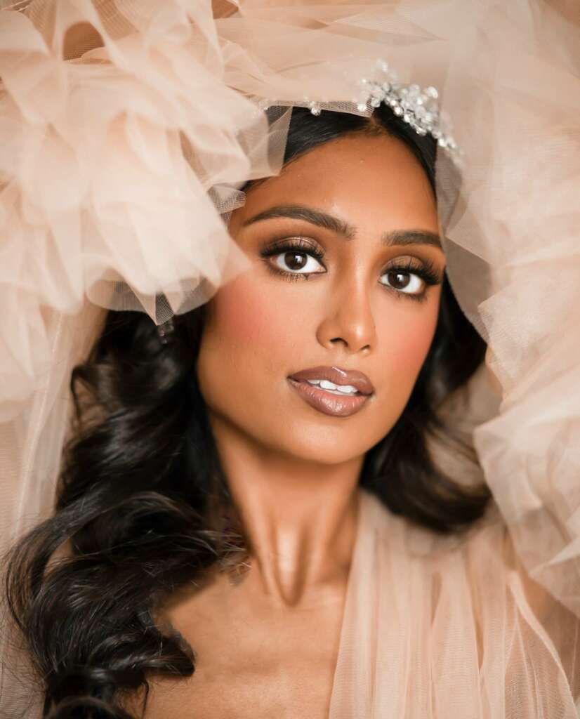 Meet Erica Manson – CanvasRebel Magazine