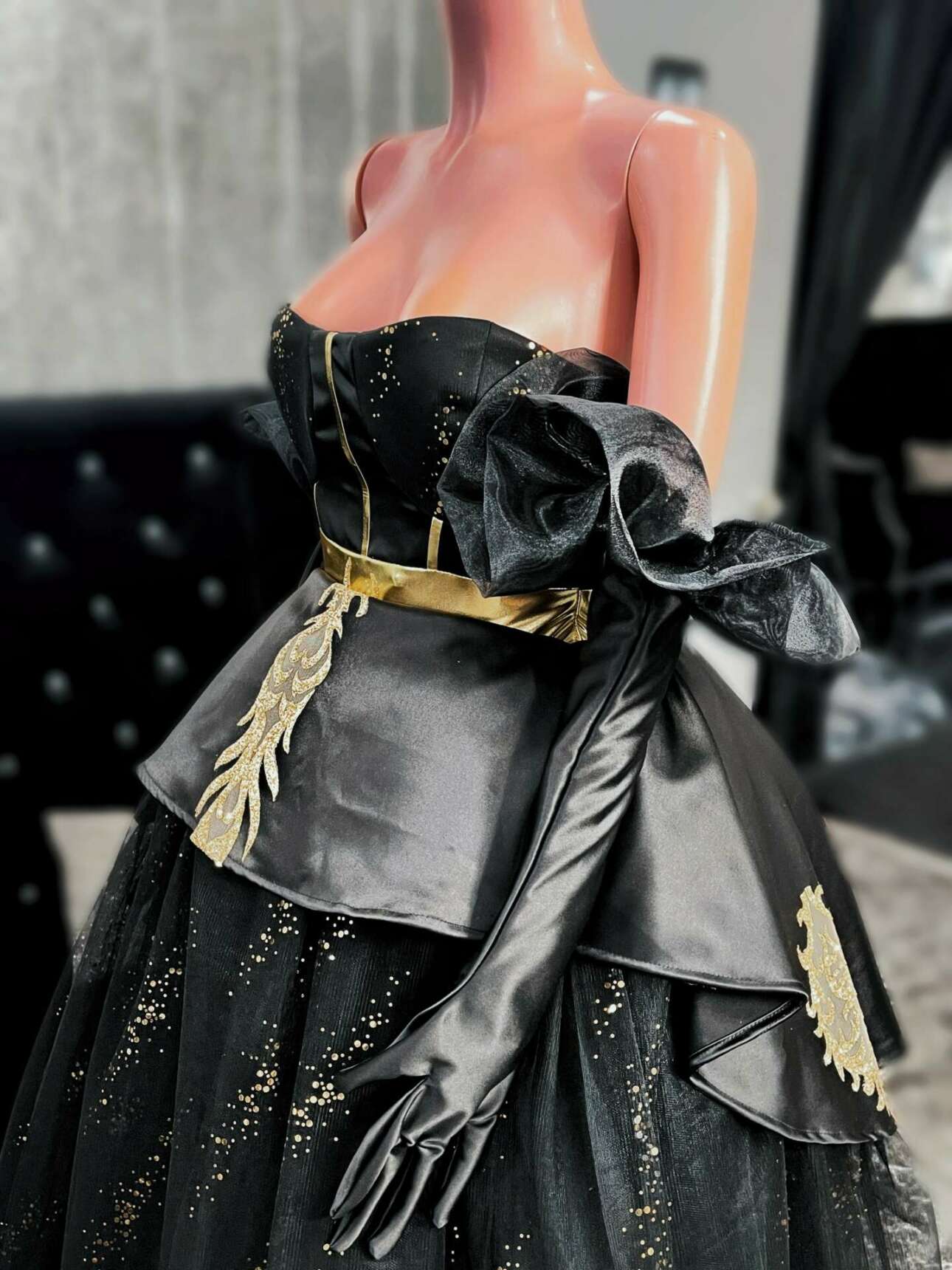 Meet Jasmine Rene - CanvasRebel Magazine