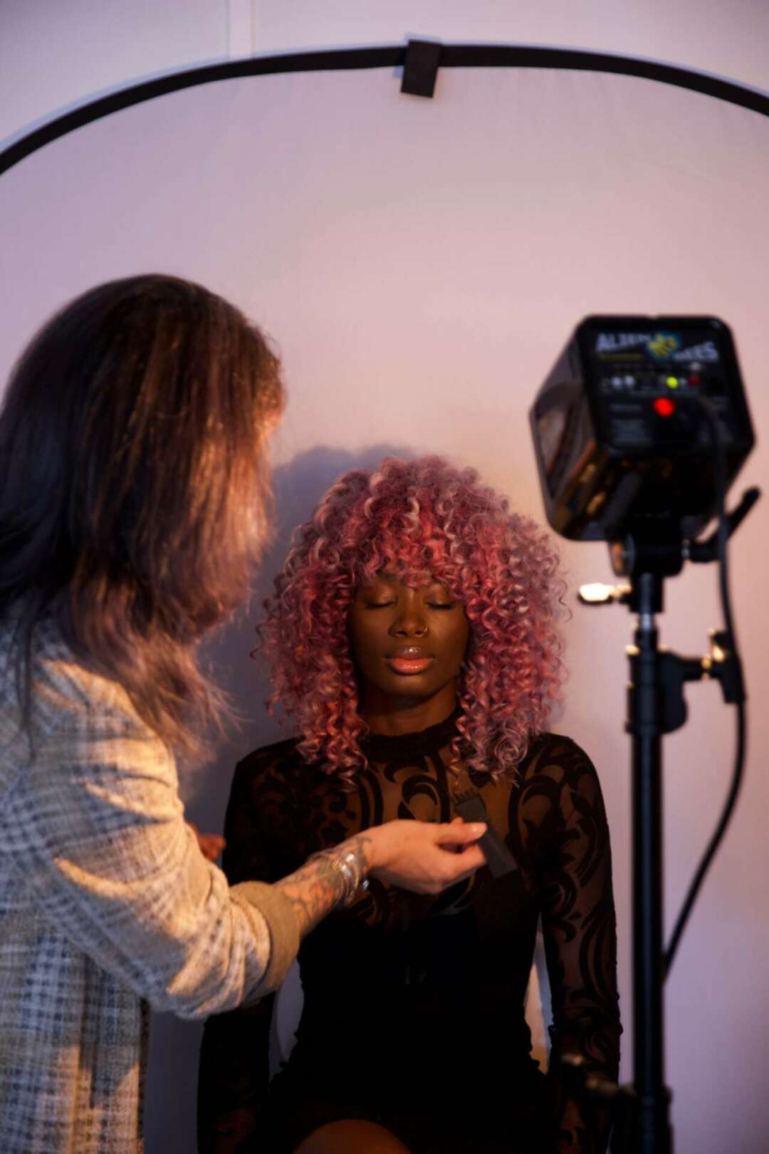 Meet Jessica Stokes – CanvasRebel Magazine