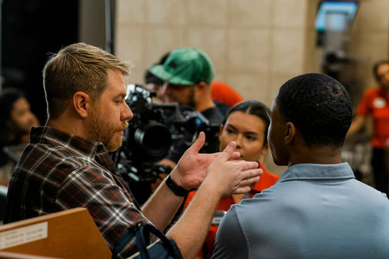 Meet Joey Thompson – CanvasRebel Magazine