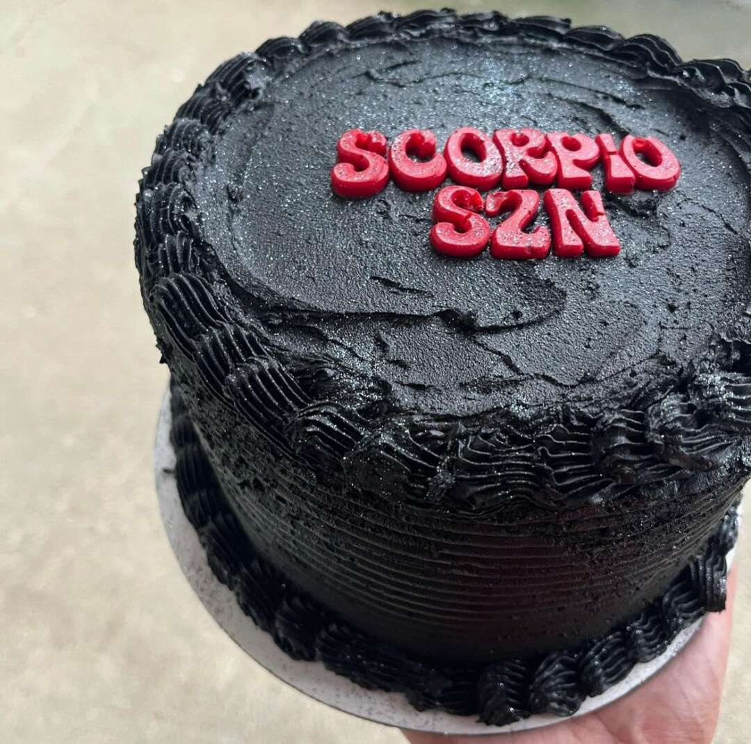 Meet Logan Samuels – CanvasRebel Magazine