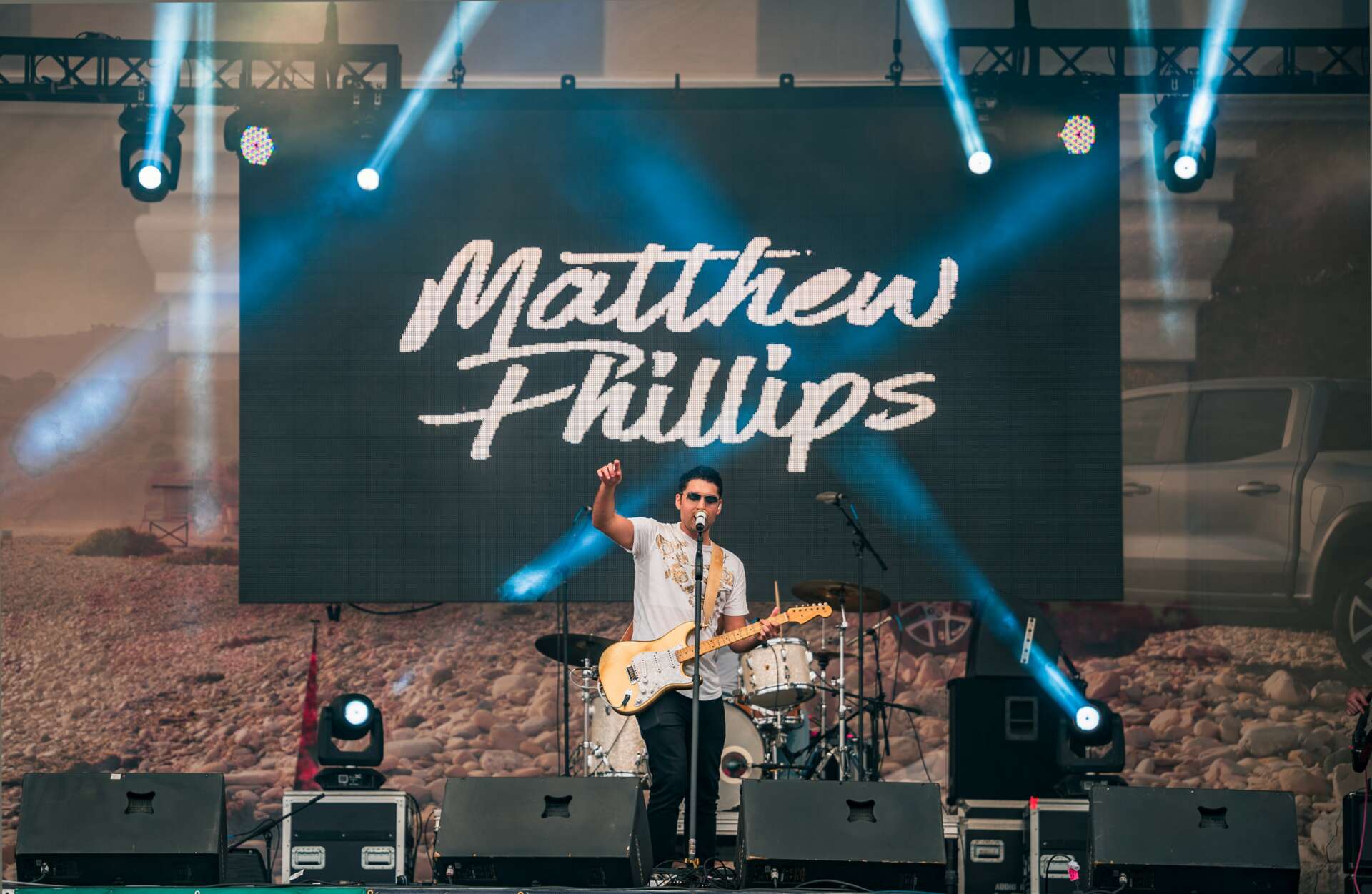 Meet Matthew Phillips – CanvasRebel Magazine