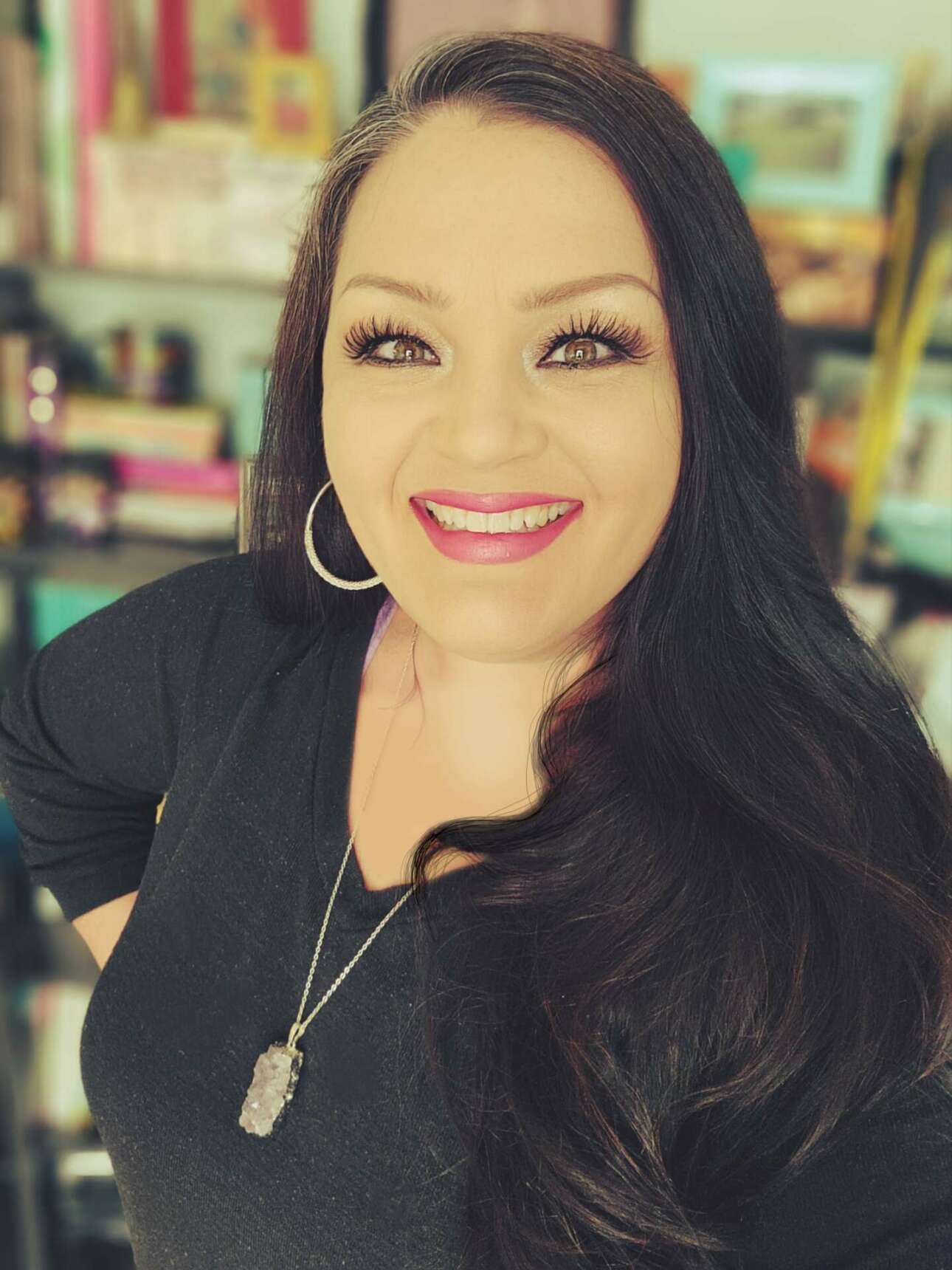 Meet Amanda Hughes – CanvasRebel Magazine