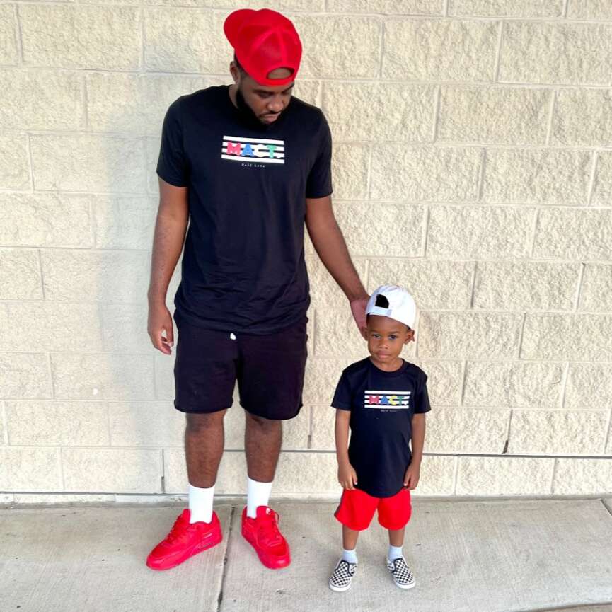 Meet Desmond Ross - CanvasRebel Magazine