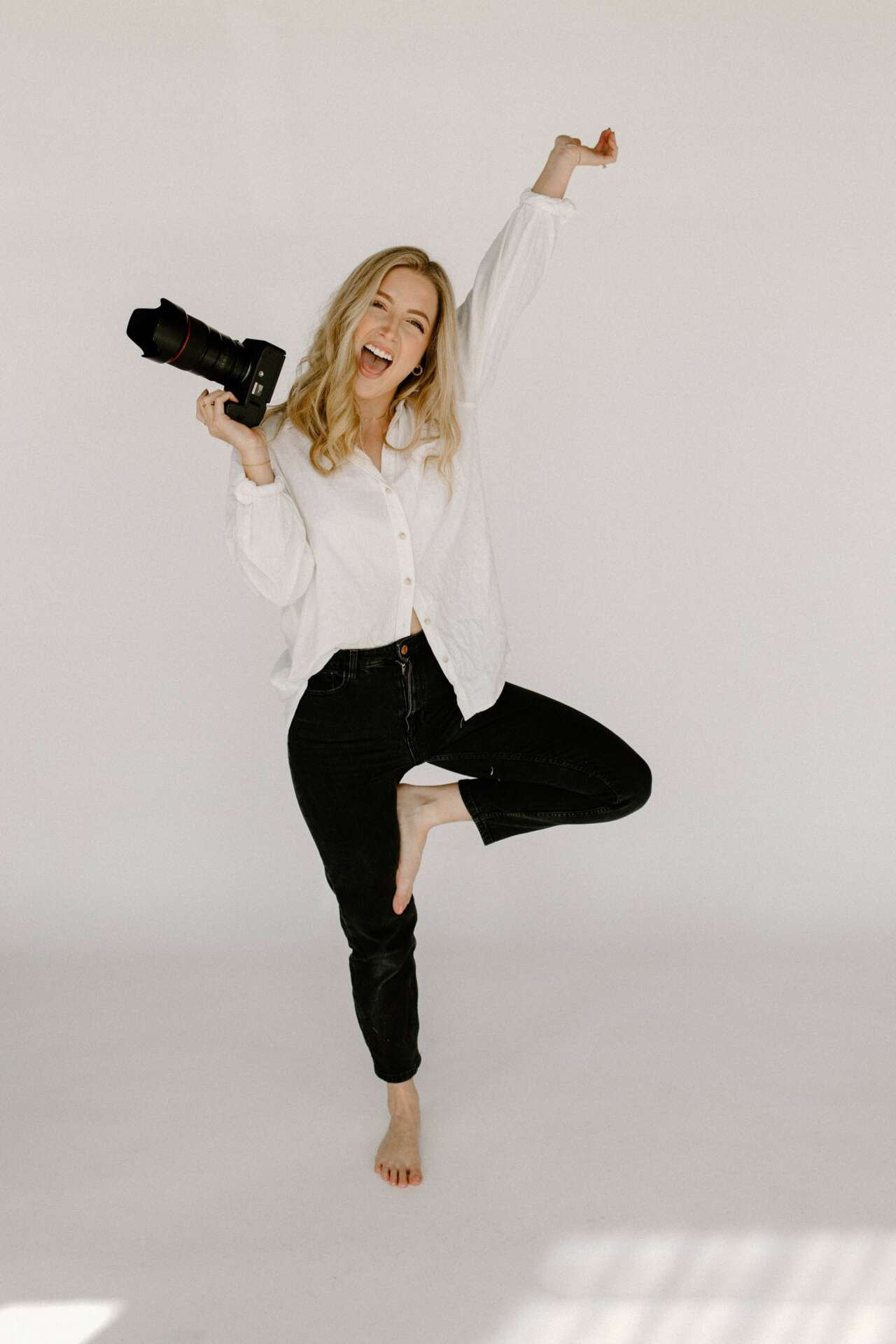 Meet Emma Richards - CanvasRebel Magazine