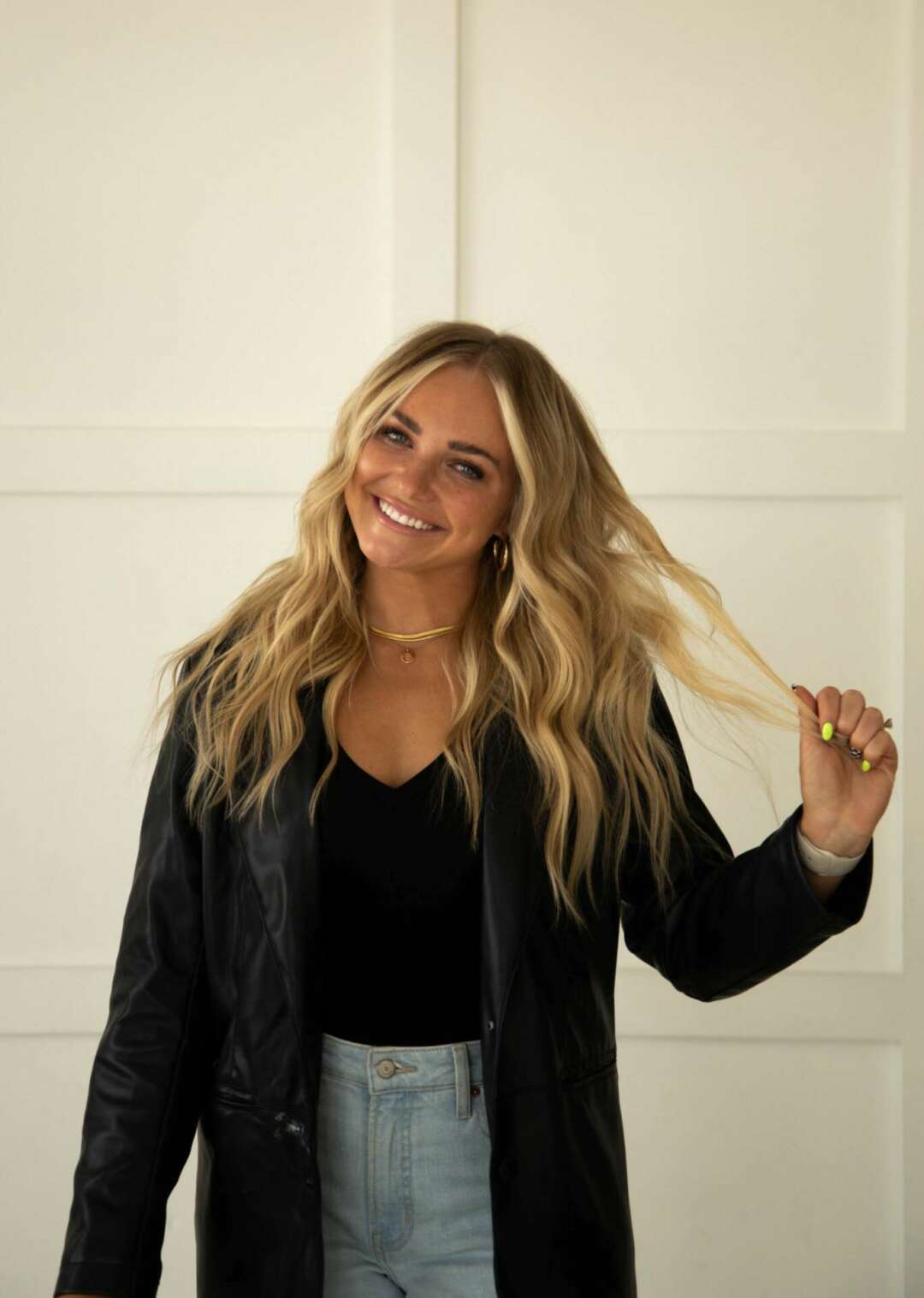 Meet Macee Jones - CanvasRebel Magazine