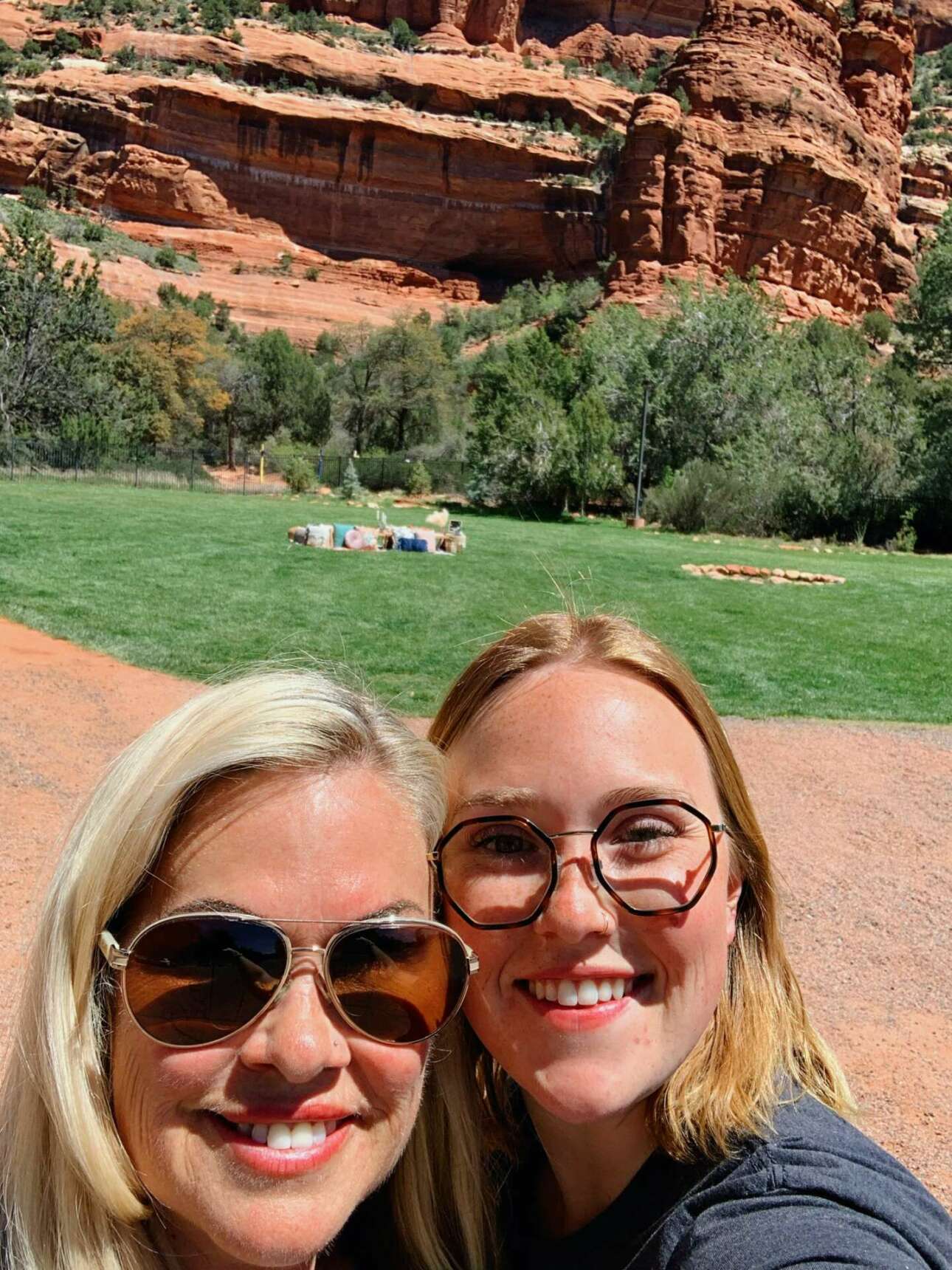 Meet Morgan & Robin Bailey – CanvasRebel Magazine
