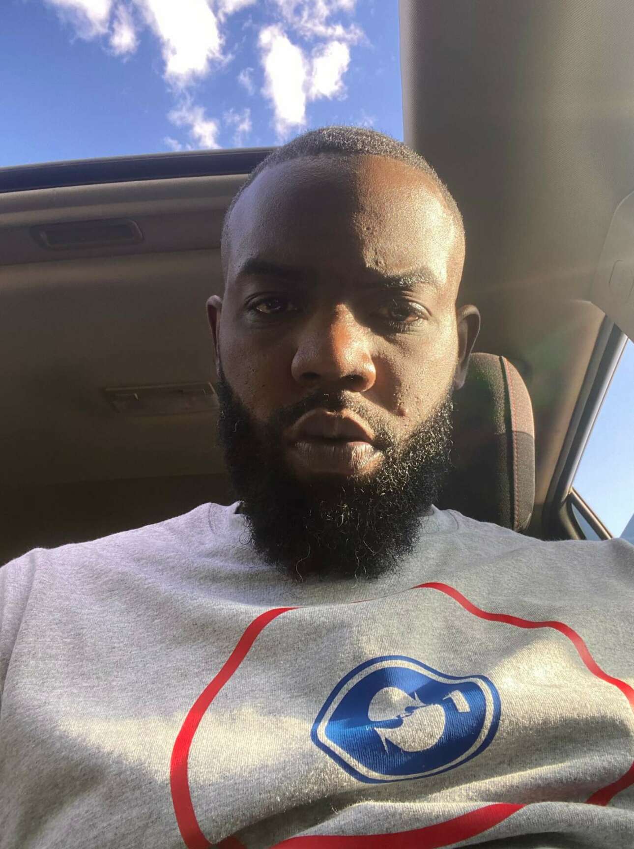 Meet Stephan Komora - CanvasRebel Magazine