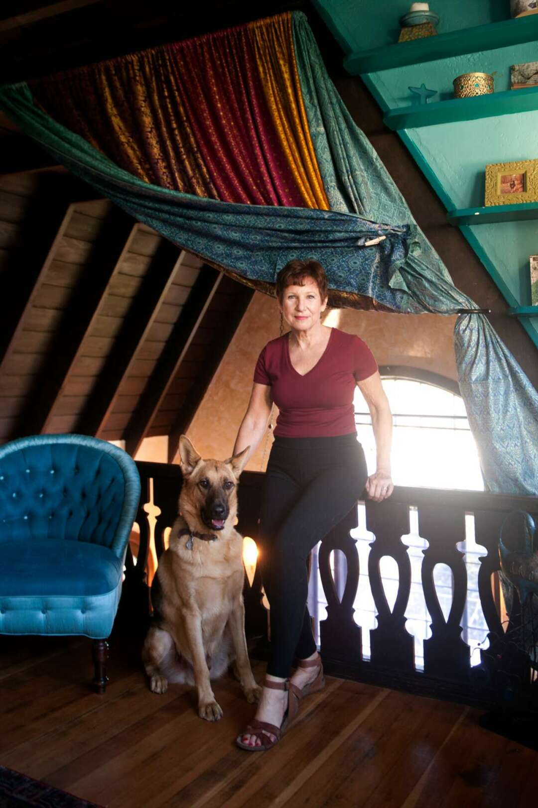 Meet TESSA BELL - CanvasRebel Magazine