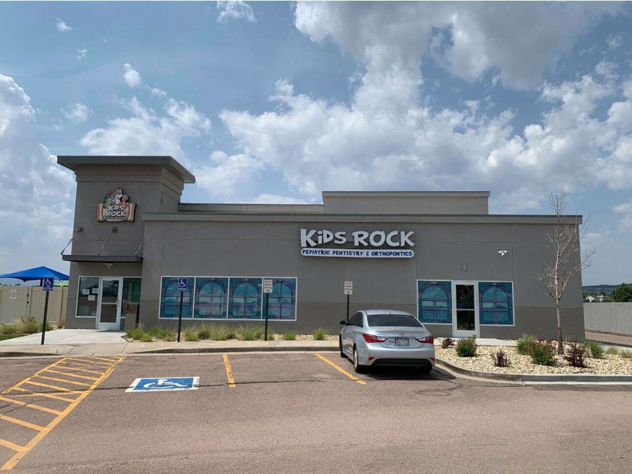 Meet Roger Hernandez - CanvasRebel Magazine