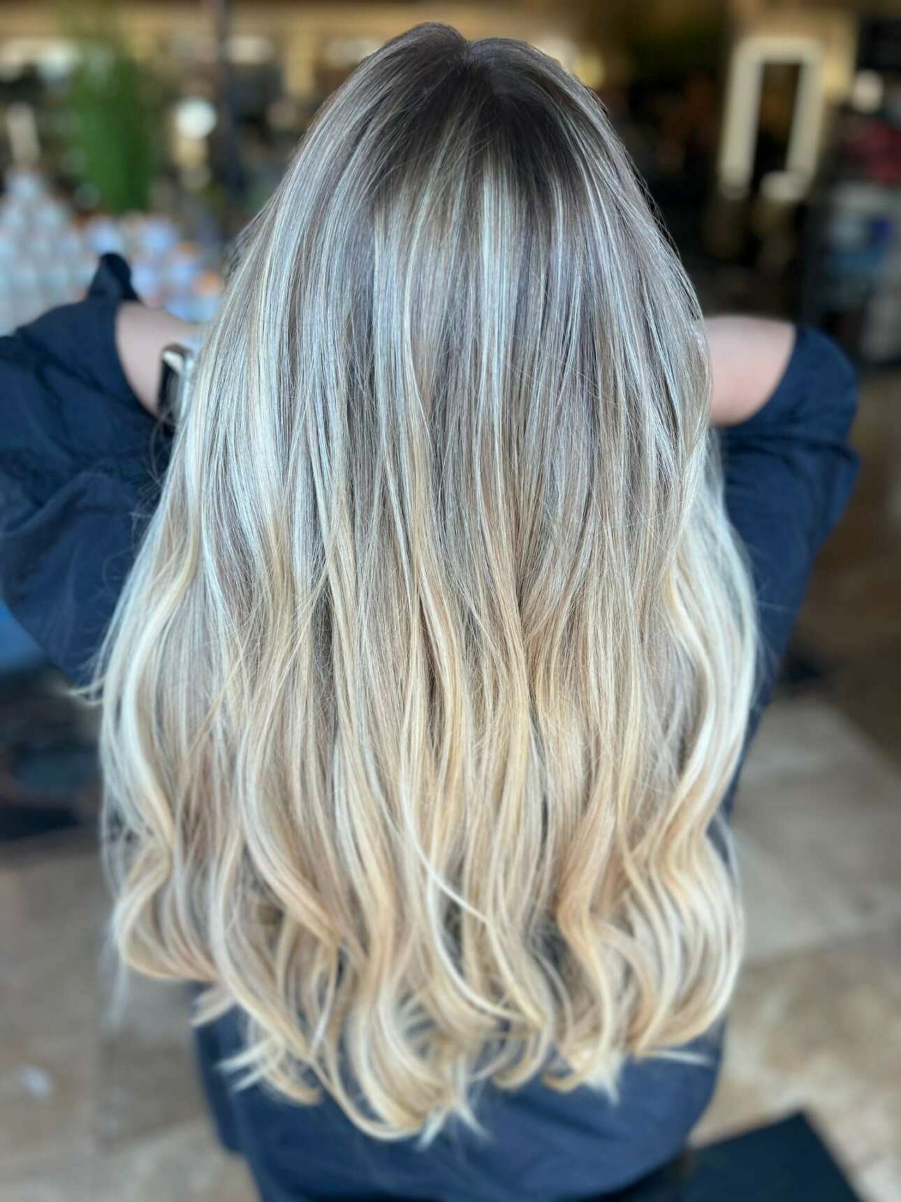 Meet Sara Demicelli – CanvasRebel Magazine