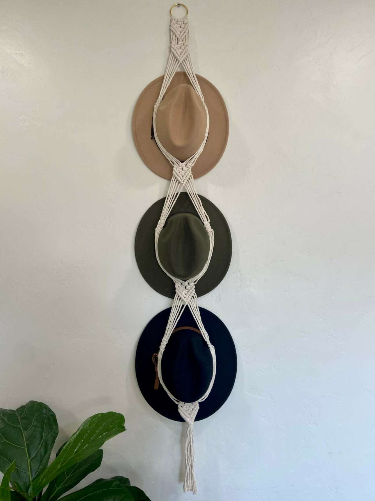 Meet Takiya Saavedra – CanvasRebel Magazine