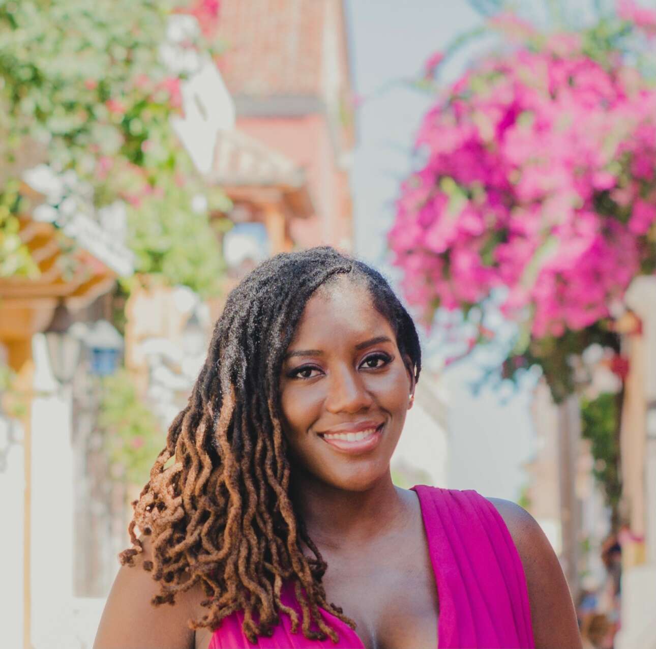 Meet Veronica Gordon – CanvasRebel Magazine