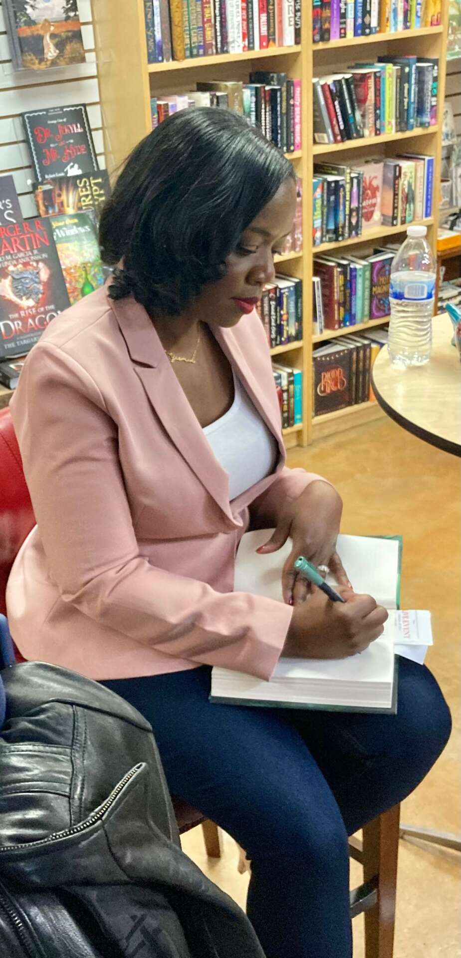 Meet Yasmin Angoe – CanvasRebel Magazine