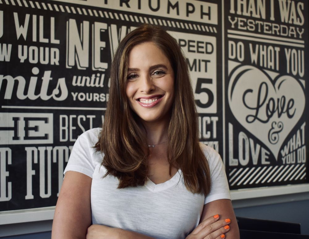 Meet Andrea Chernin – CanvasRebel Magazine