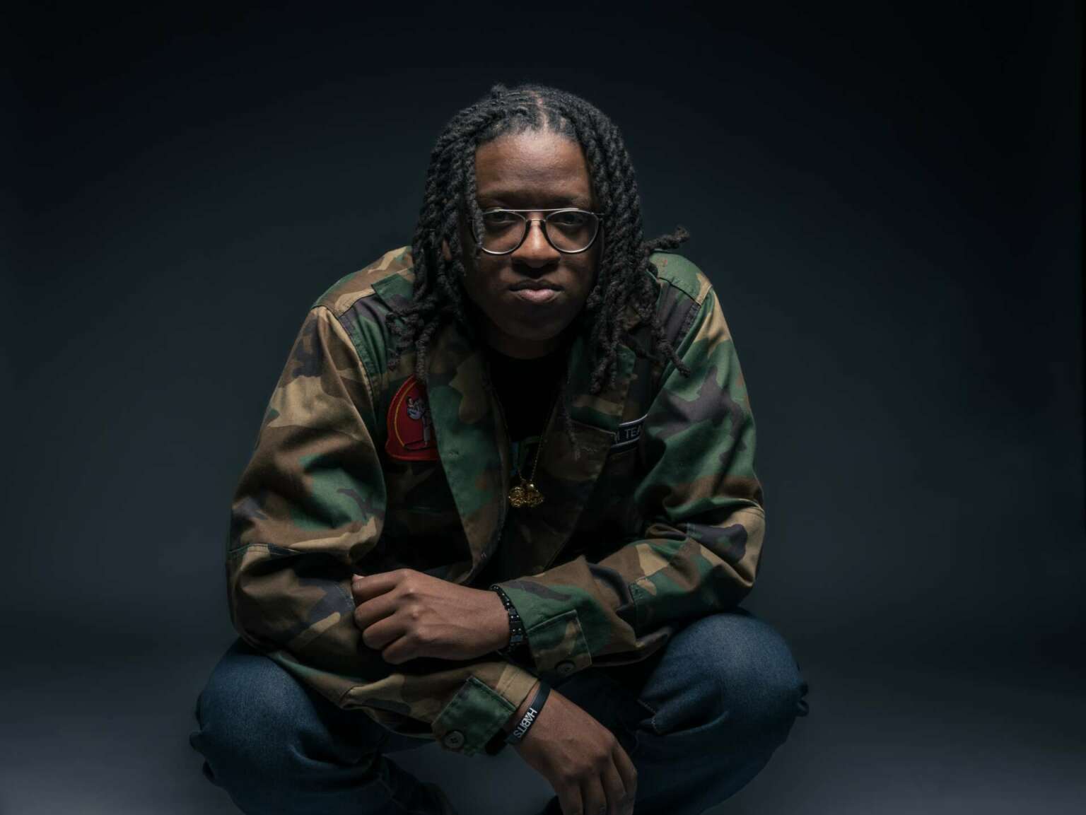 Meet Cameron Currie - CanvasRebel Magazine