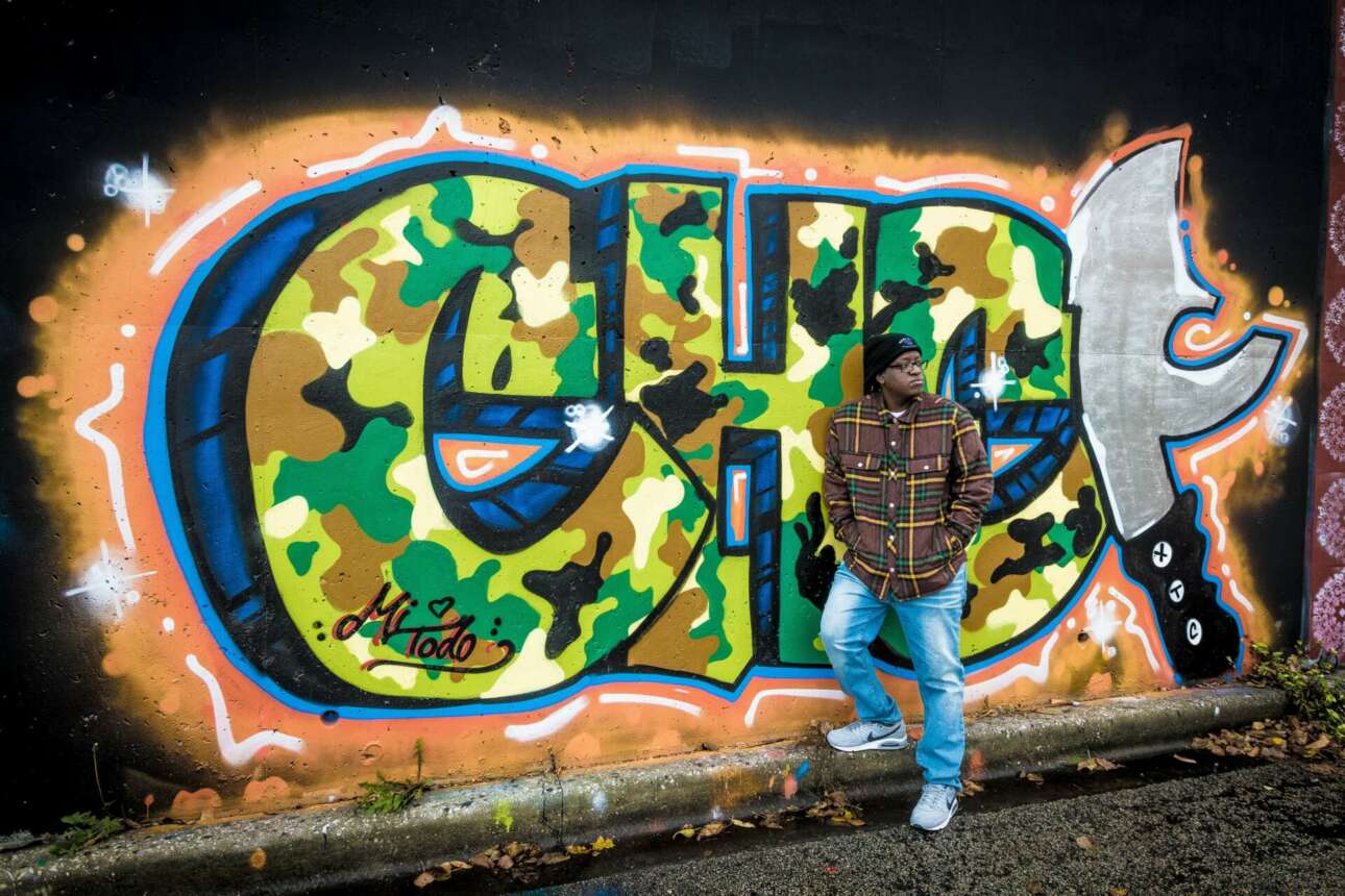 Meet Cameron Currie – CanvasRebel Magazine