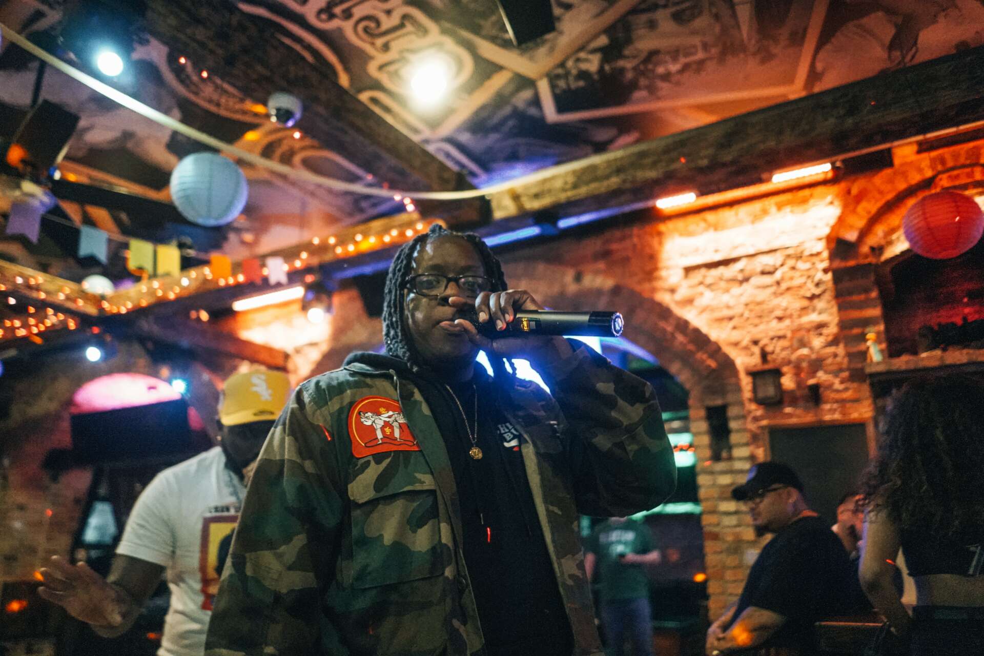 Meet Cameron Currie – CanvasRebel Magazine