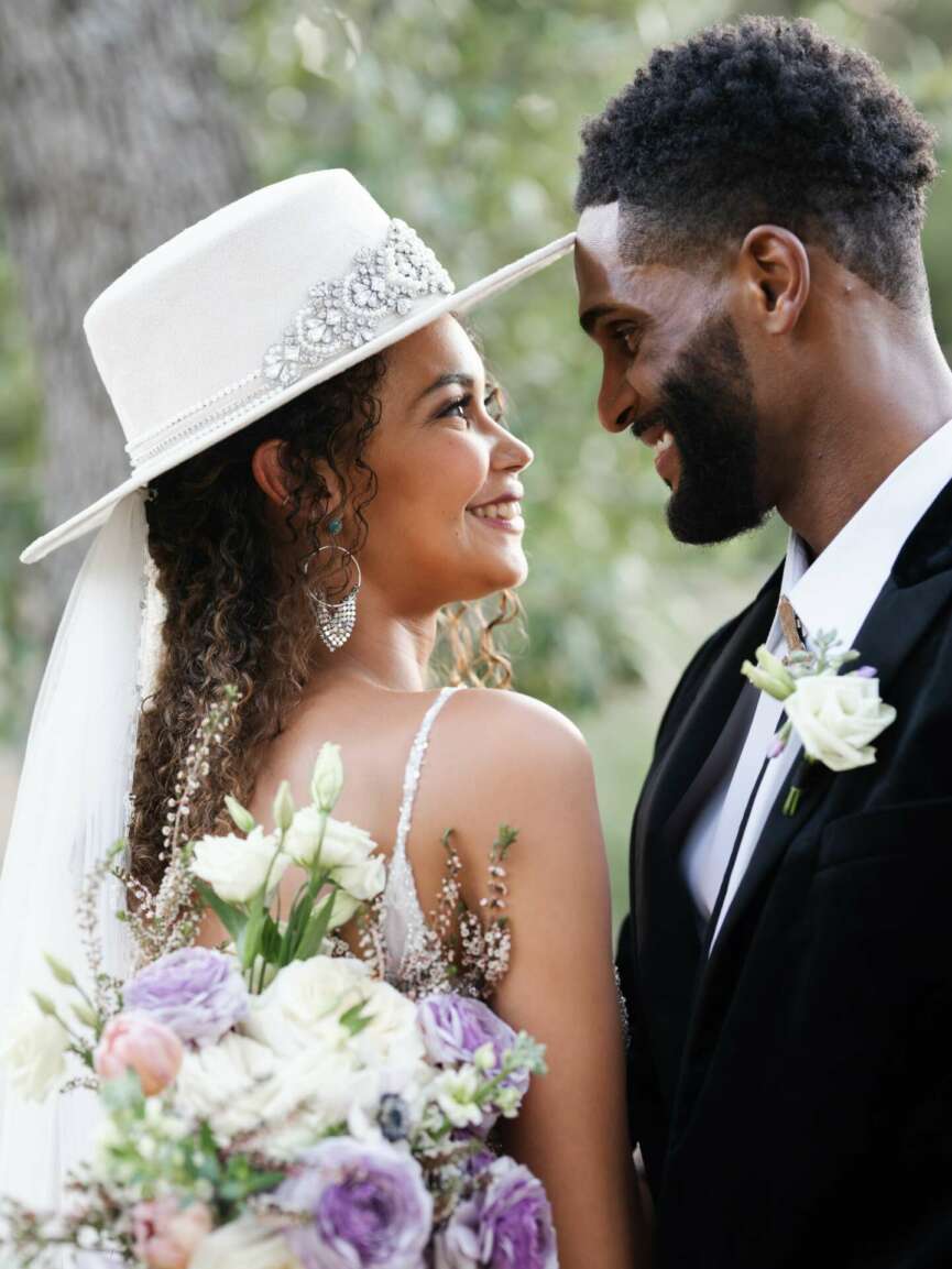 Meet Cynthia Flores-Viles – CanvasRebel Magazine