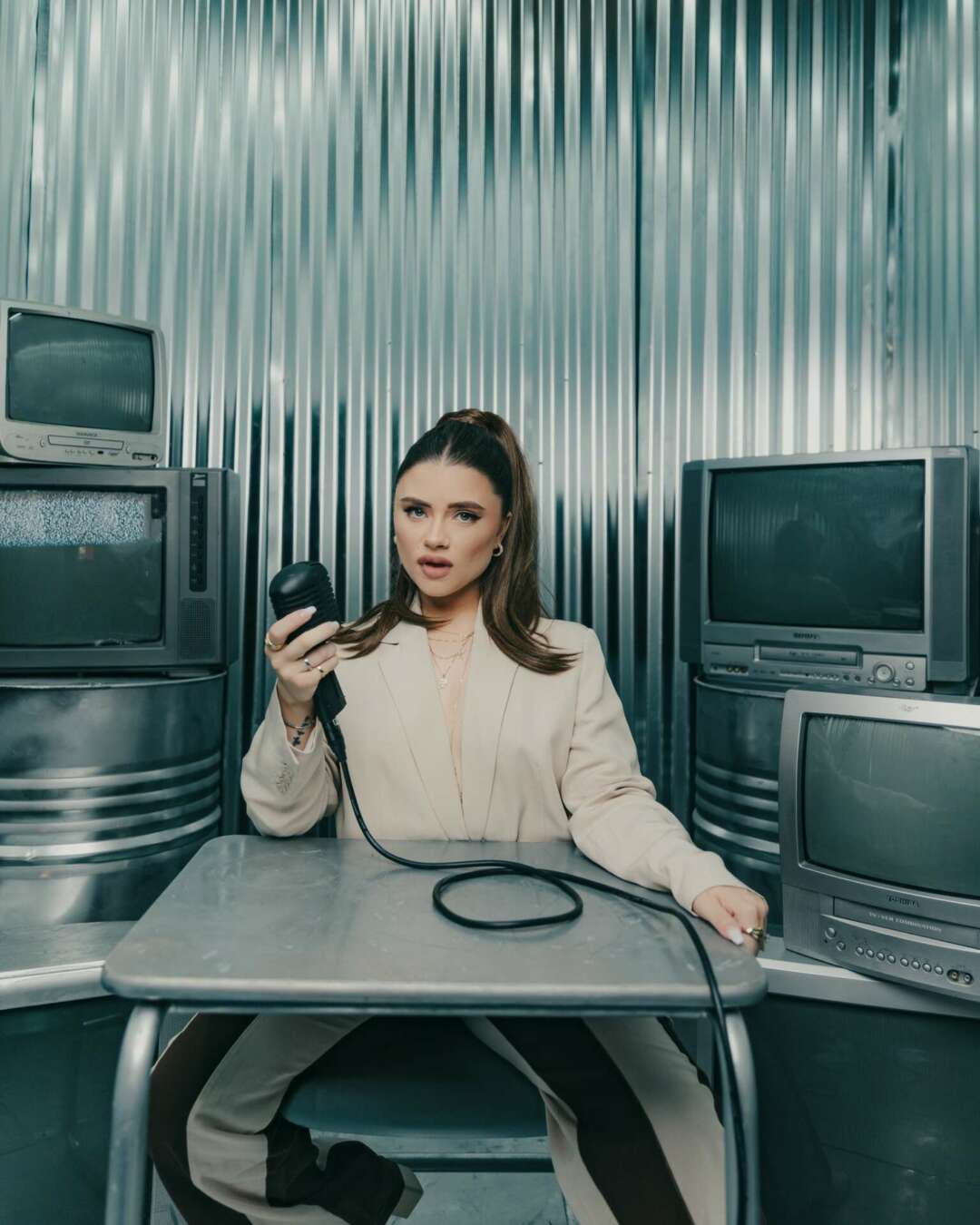 Meet Jess Clark Garcia – CanvasRebel Magazine