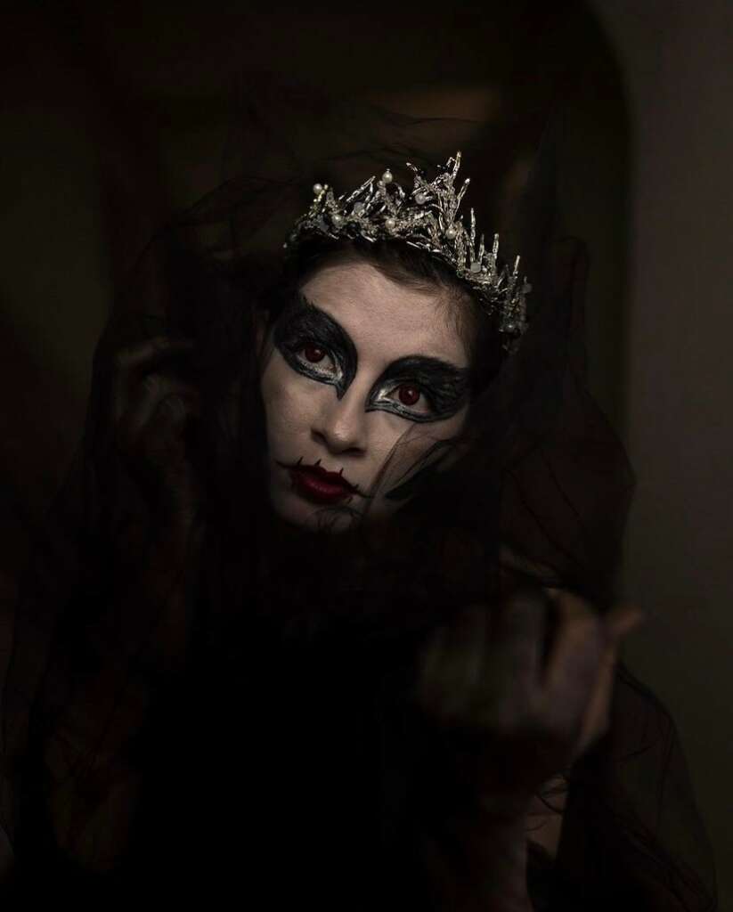 Meet Jessica Guerrero – CanvasRebel Magazine