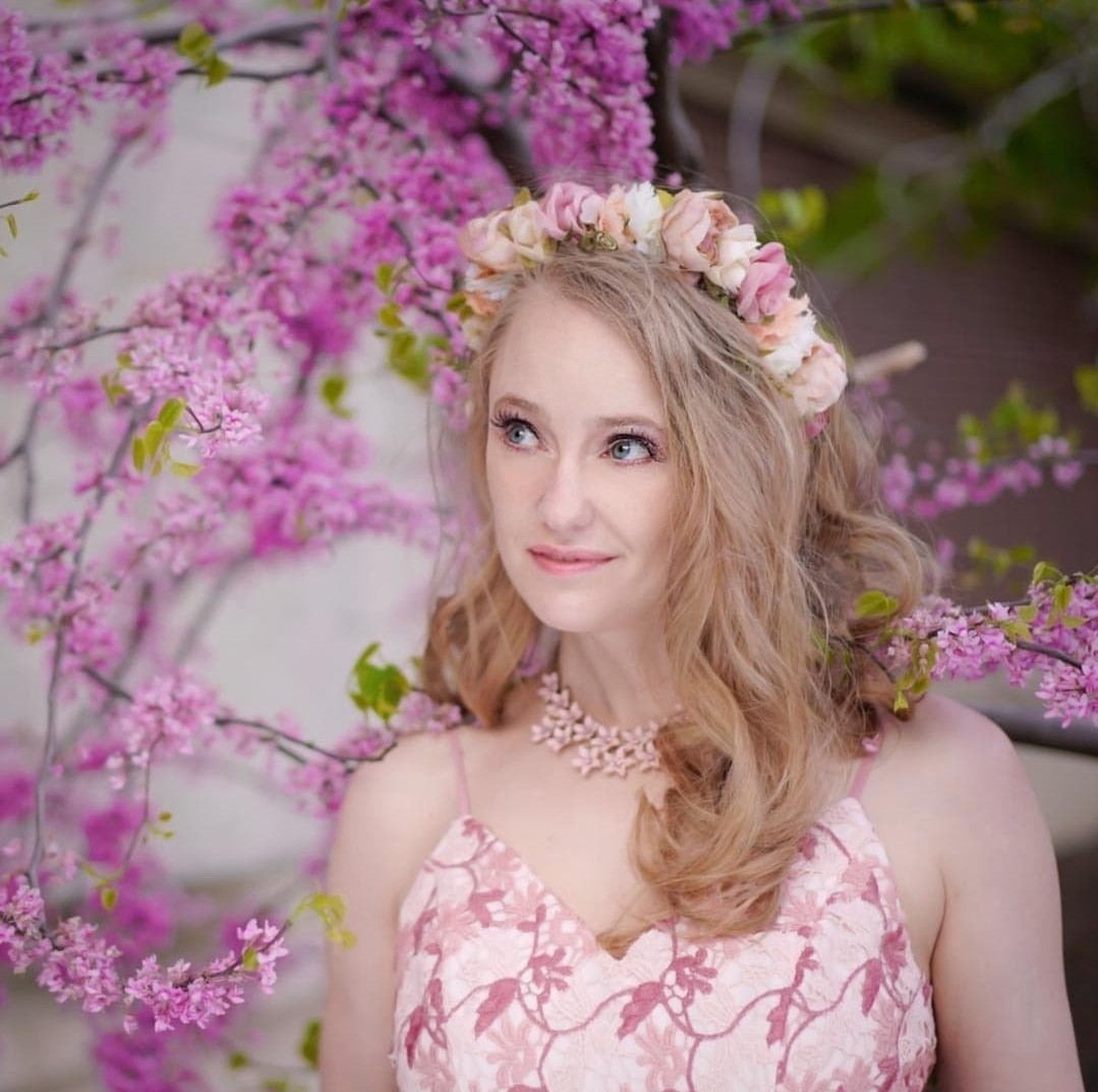 Meet Kristen McCabe – CanvasRebel Magazine Meet Kristen McCabe – CanvasRebel Magazine