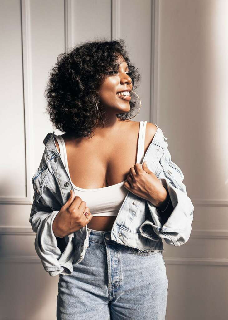 Meet Natasha Helwig – CanvasRebel Magazine