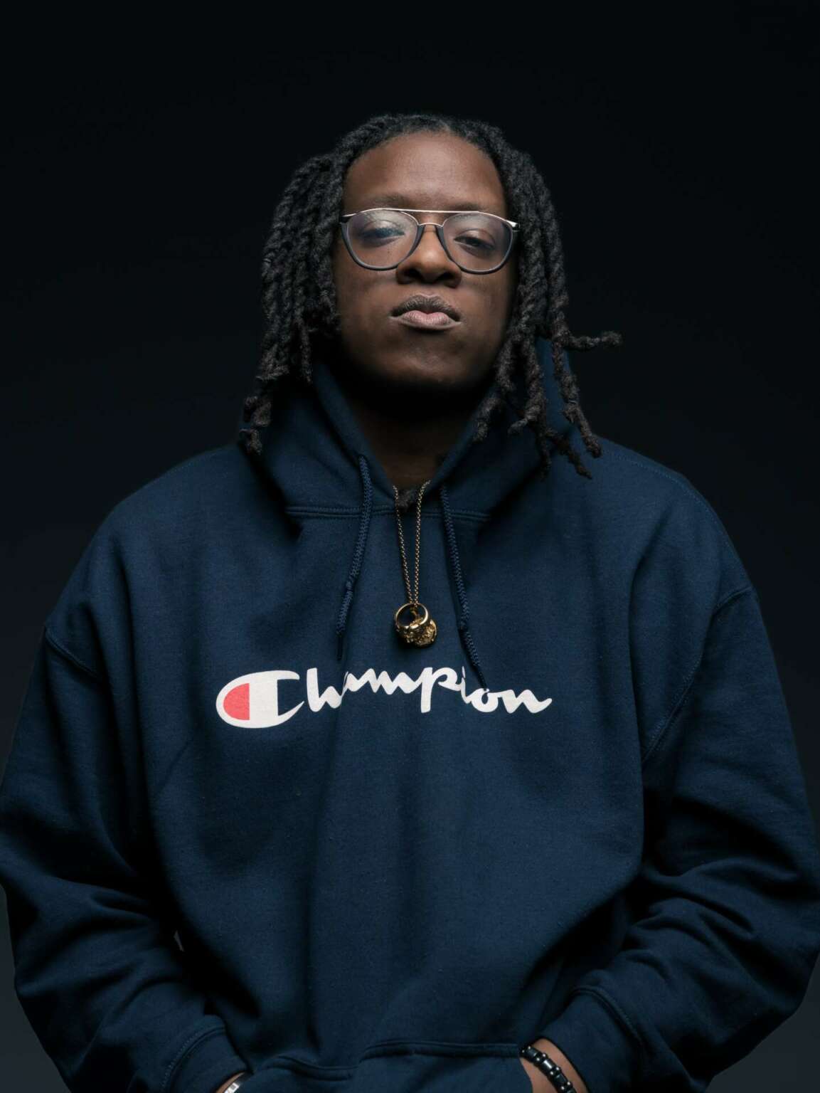 Meet Cameron Currie – CanvasRebel Magazine