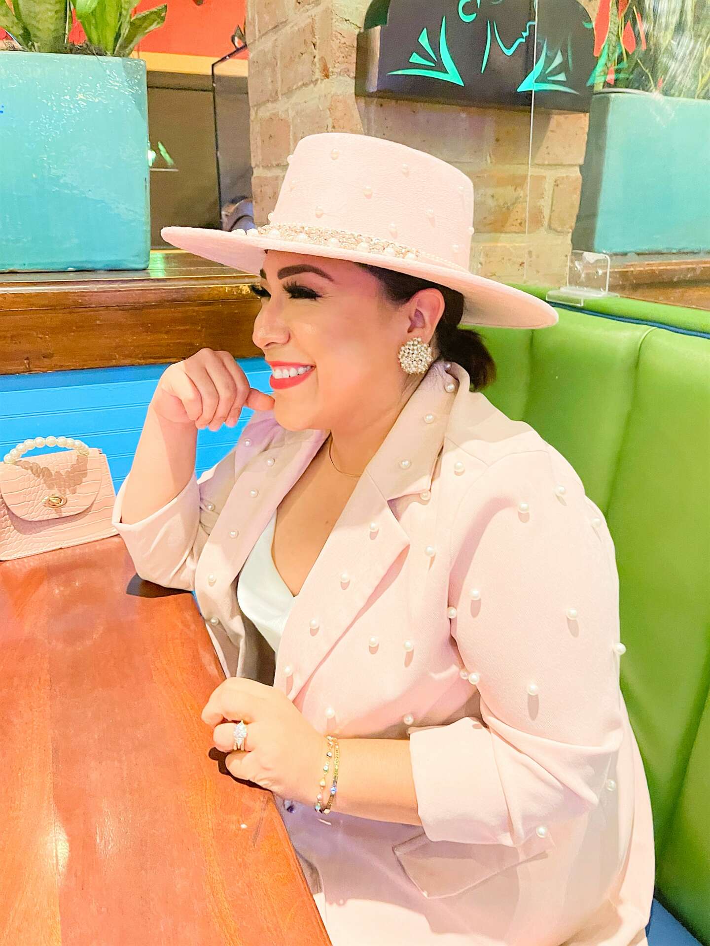 Meet Cynthia Flores-Viles – CanvasRebel Magazine