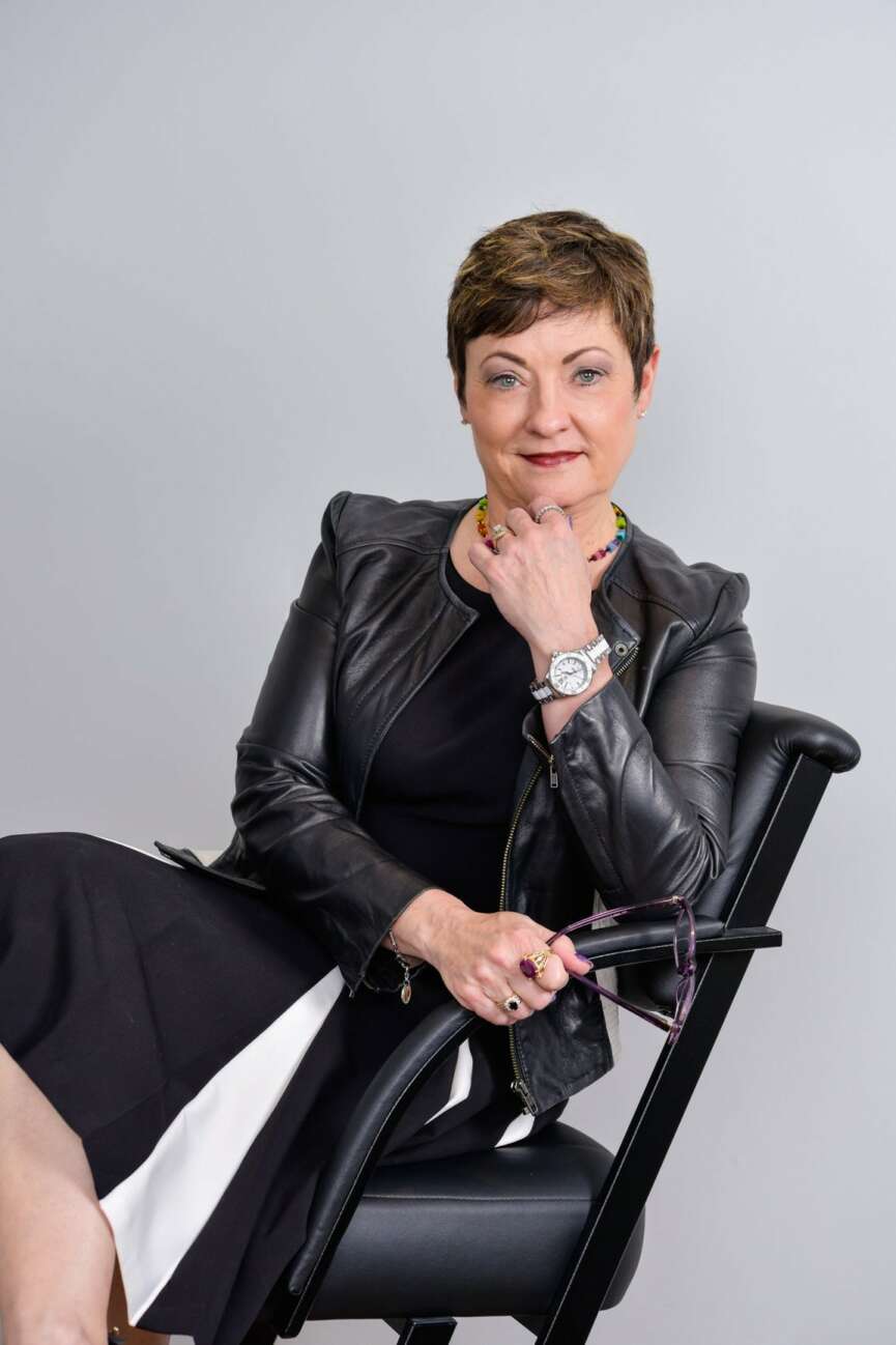 Meet Donna Cates – CanvasRebel Magazine